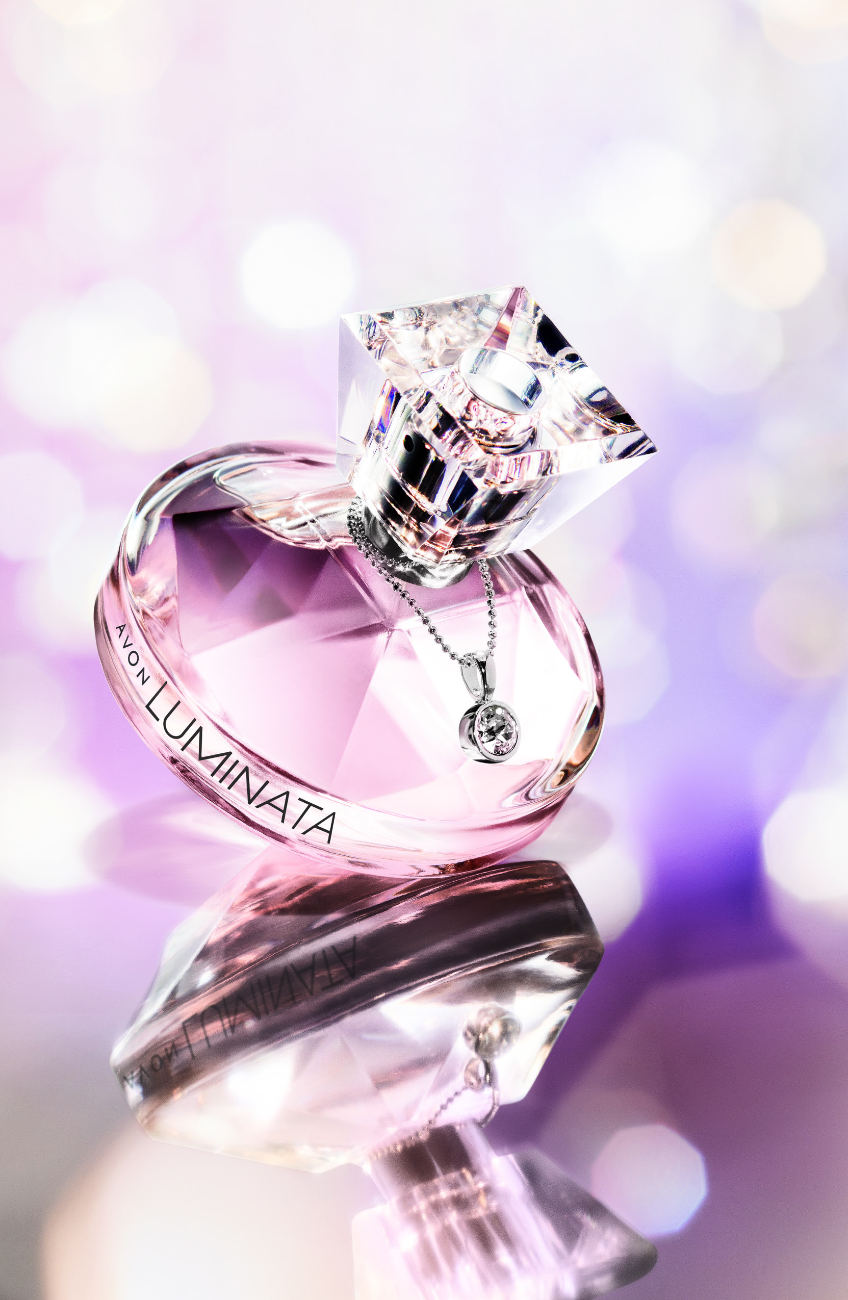 Avon en alianza con Swaroski crean la fragancia Luminata - Más allá del ...