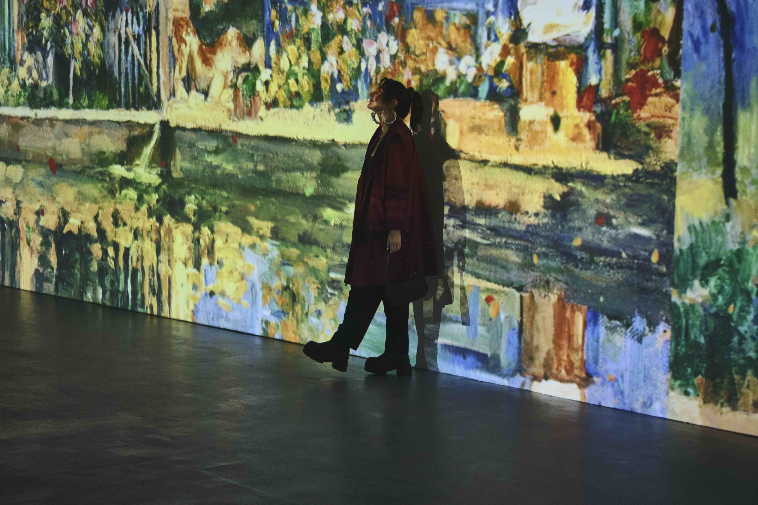 Descubre Fixiona, arte inmersivo en Chile - Más allá del Rosa